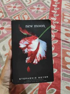 Books > Fiction | New Moon Novel | Freeup