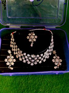 Women > Jewellery Sets | Royal Necles | Freeup