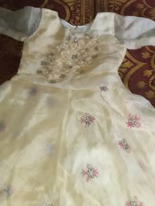 Women > Ethnic Gowns | gaon | Freeup