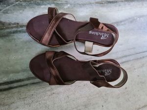 Women > Heels & Wedges | Criss Cross Wedges | Freeup