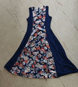 Women > Ethnic Gowns | Straight Floral Gown | Freeup