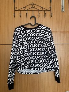 Women > Tops & Tunics | ONLY Brand Crop Top With Full Sleeves | Freeup