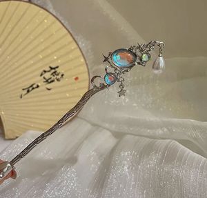 Women > Hair Accessories | Geometric Hair Pin | Freeup