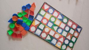 Baby & Kids > Toys & Games | Shape Identifying Game | Freeup