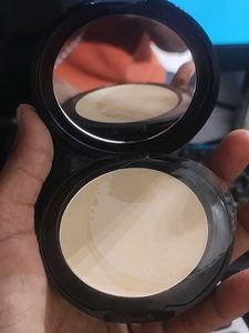 Beauty & Care > Compact | Lakme Compact | Freeup