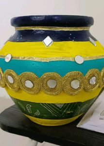 Home & Kitchen > Showpieces & Idols | Acrylic Paint Showpiece | Freeup