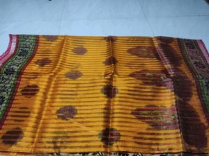 Women > Sarees | Beautiful Saree With Falls And Zigzag | Freeup