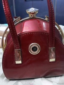 Home & Kitchen > Organisers & Storage | box sling bag | Freeup