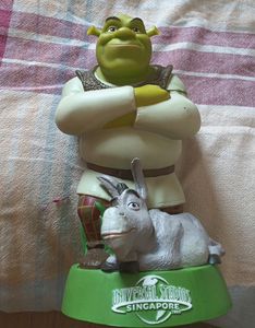 | Shrek Water Sipper Universal Studio Singapore | Freeup