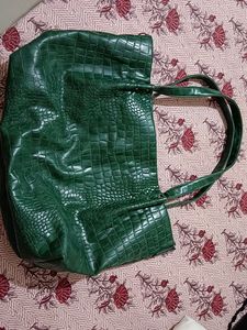 Bags > Handbags & Shoulder Bags | Green Color Handbag | Freeup