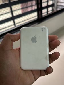 Gadgets > Mobile Accessories | apple first copy magsafe(working) | Freeup