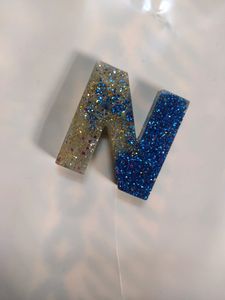 Home & Kitchen > Artwork | Resin Name Initial Keychains | Freeup