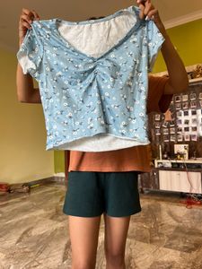 Women > Tops & Tunics | Urbanic Crop Top | Freeup