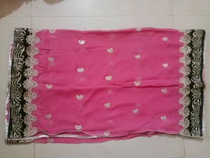 Women > Dupattas | Black Border Pink Dupatta | Freeup