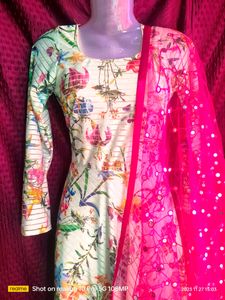 Women > Ethnic Gowns | Full Amrela Gawon | Freeup