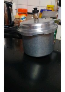 Home & Kitchen > Cooking Utensils | Prestige 3lt Cooker Aluminium Used ...