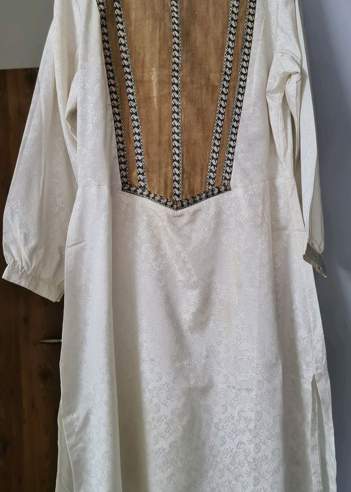 Women > Kurta Sets & Suits | Ivory white silk kurta with golden yoke ...
