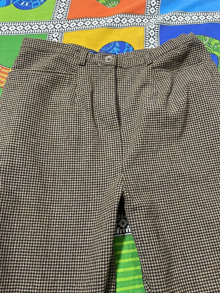 Women > Jeans & Pants | Brown Block Pants | Freeup