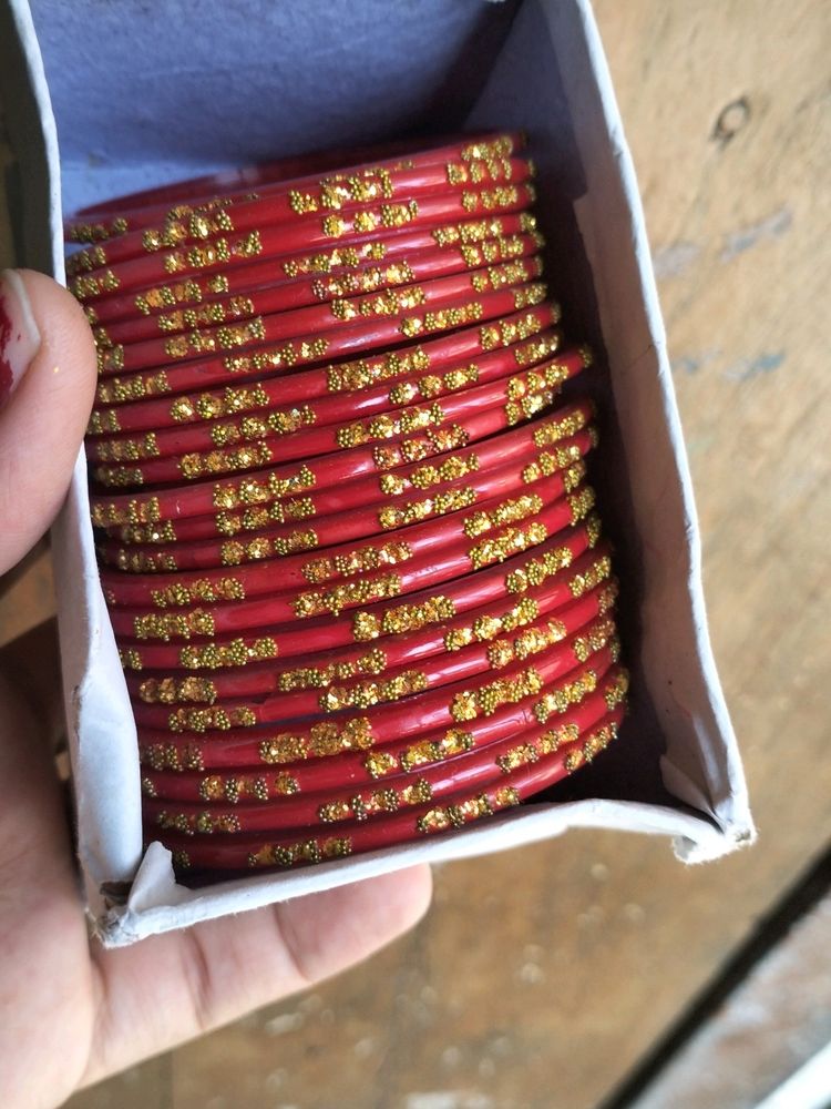 Women > Bangles & Bracelets | New Set Of Red Bangles | Freeup
