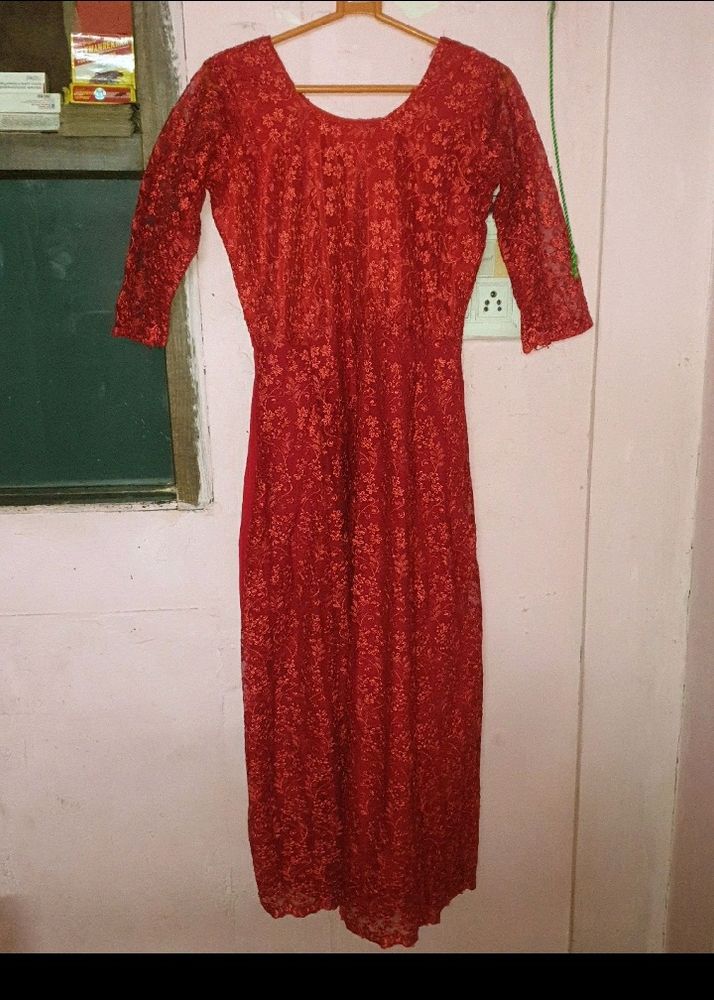 Women > Ethnic Gowns | Etching Gawon | Freeup