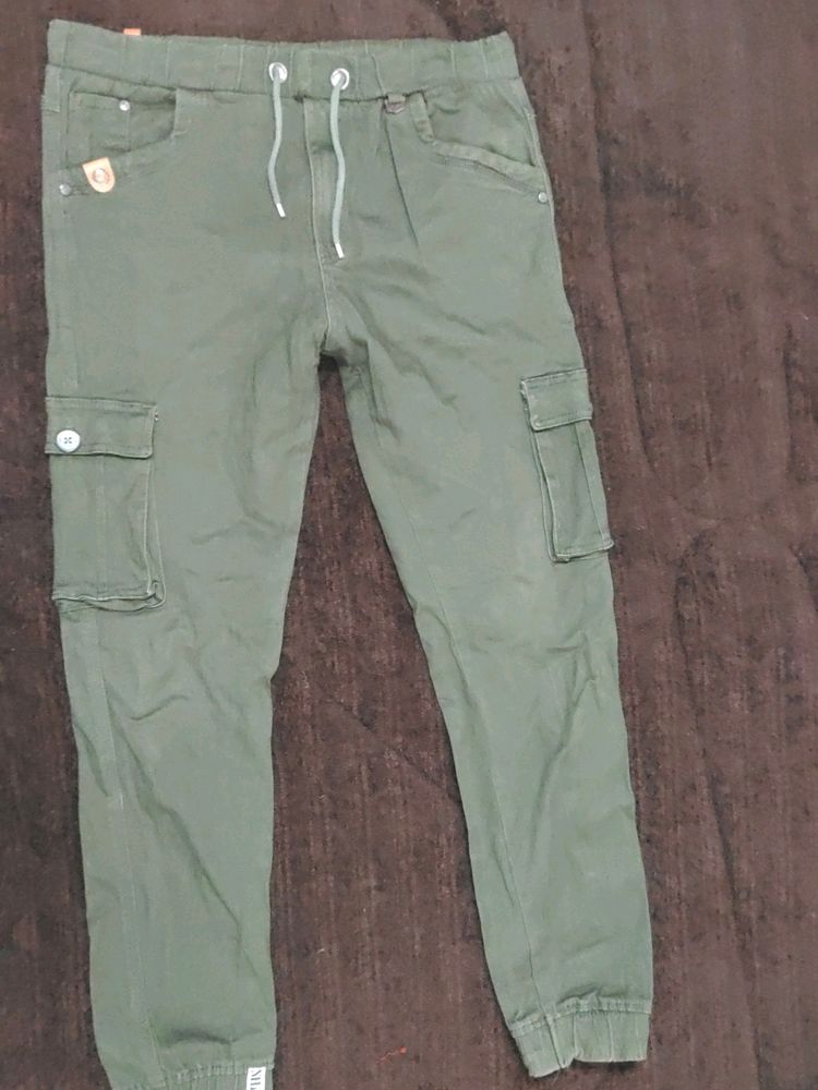 | Green Colour Cargo | Freeup