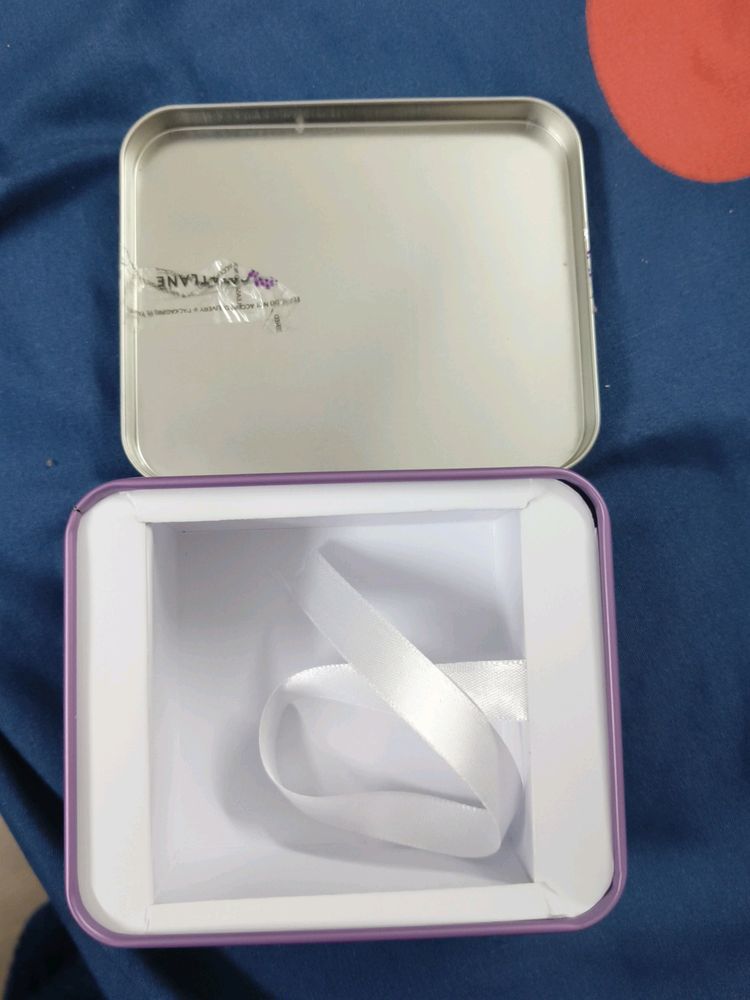 Home & Kitchen > Organisers & Storage | Empty Metal Box Of Caratlane ...