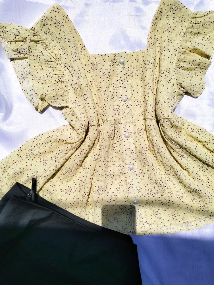 Women > Tops & Tunics | Cute Korean Crop Top | Freeup