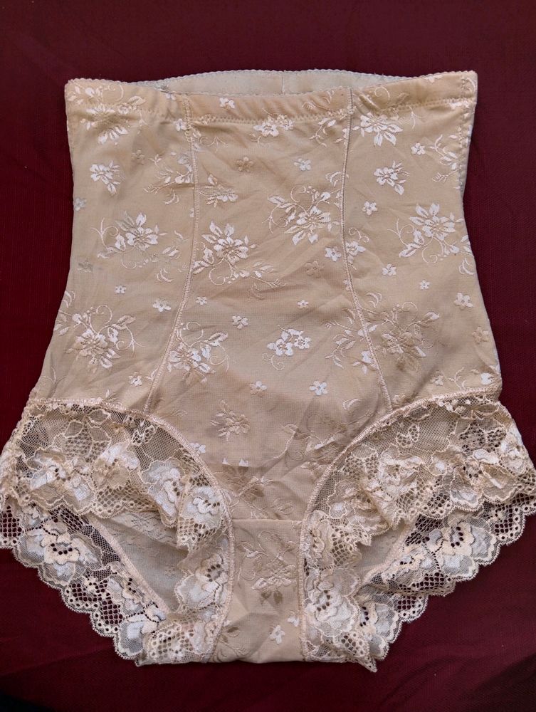 Women > Shapewear | Shapewear Brief/ High-waisted Brief | Freeup