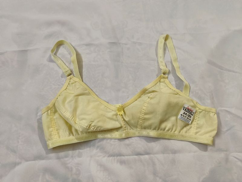 Women > Bra | 30 Pc Of BRA | Freeup