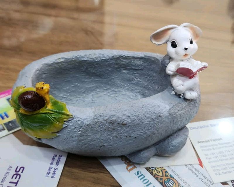 Home & Kitchen > Showpieces & Idols | Rabit Reading Flower Pot | Freeup