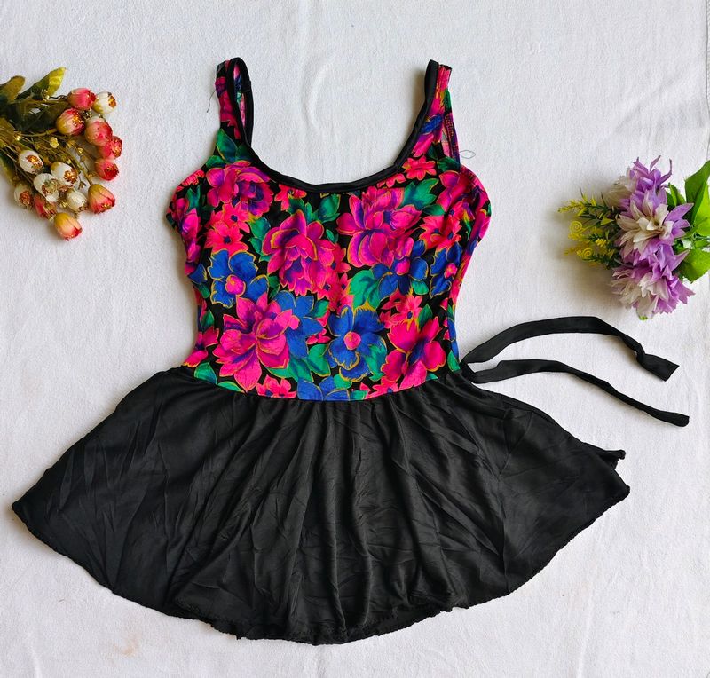 Women > One Piece | Swimming Costume | Freeup