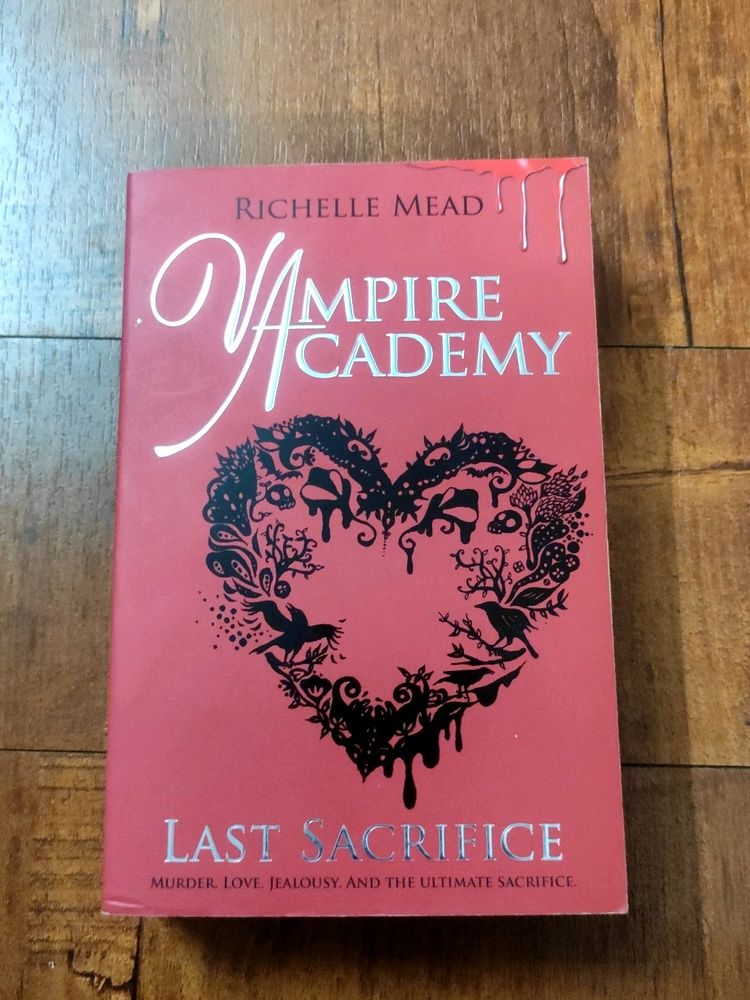 Books > Fiction | Vampire Academy Richelle Mead | Freeup