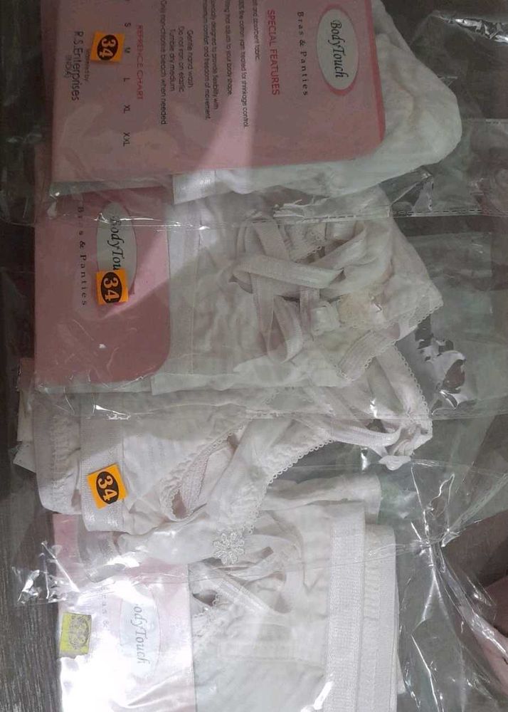 Women > Bra | 24 Pieces Bra | Freeup