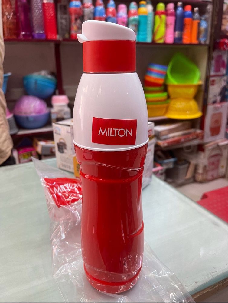 Home & Kitchen > Water Bottles | Milton Water Bottle 900ml | Freeup