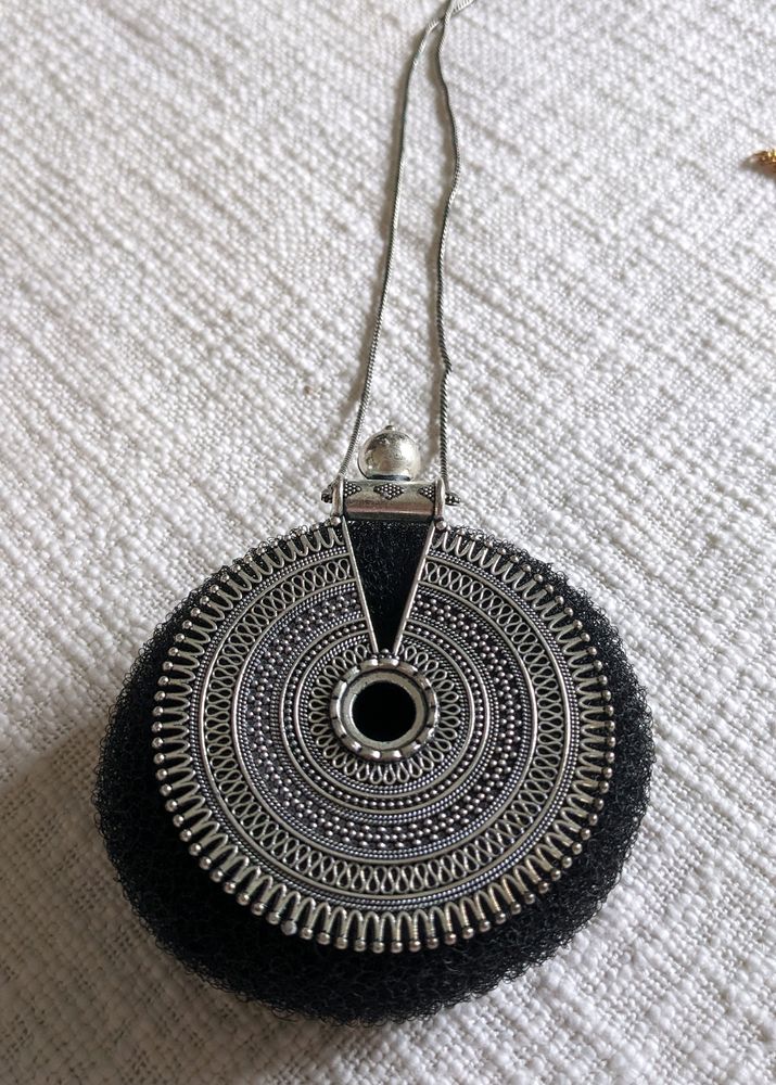 Women > Necklaces & Chains | Chain Pendent Combo | Freeup