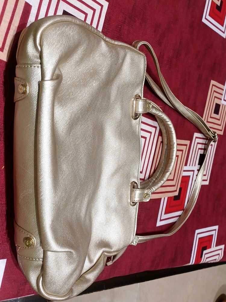 Bags > Handbags & Shoulder Bags | Golden Handbag | Freeup