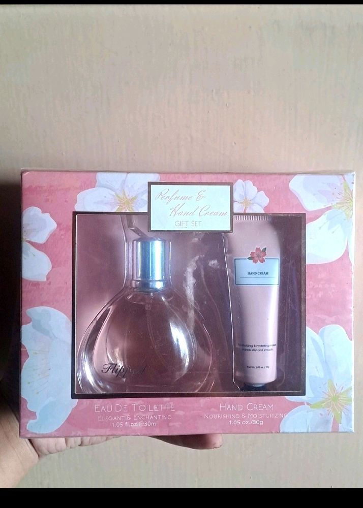 Beauty & Care > Perfume | MINISO GIFT SET Price Drop 🥳 | Freeup