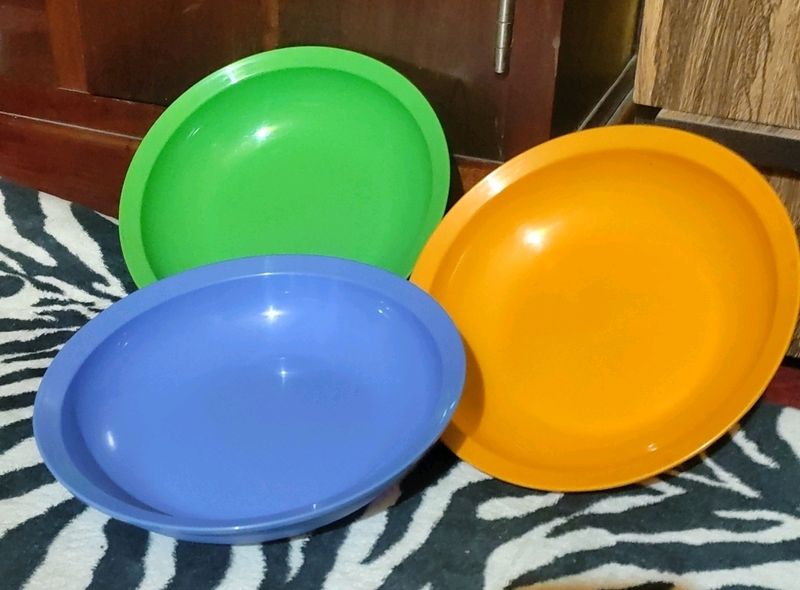 | Tupperware Plates 700ml | Freeup