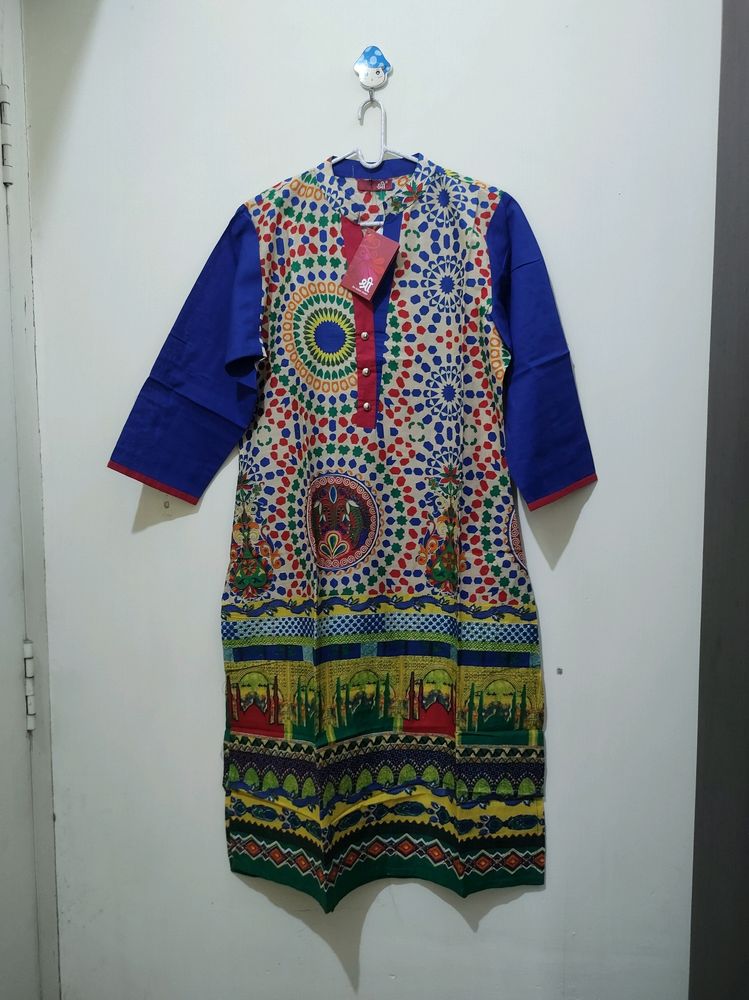 Women > Kurtas | Shree Multicolour Temple Floral Print Kurta | Freeup