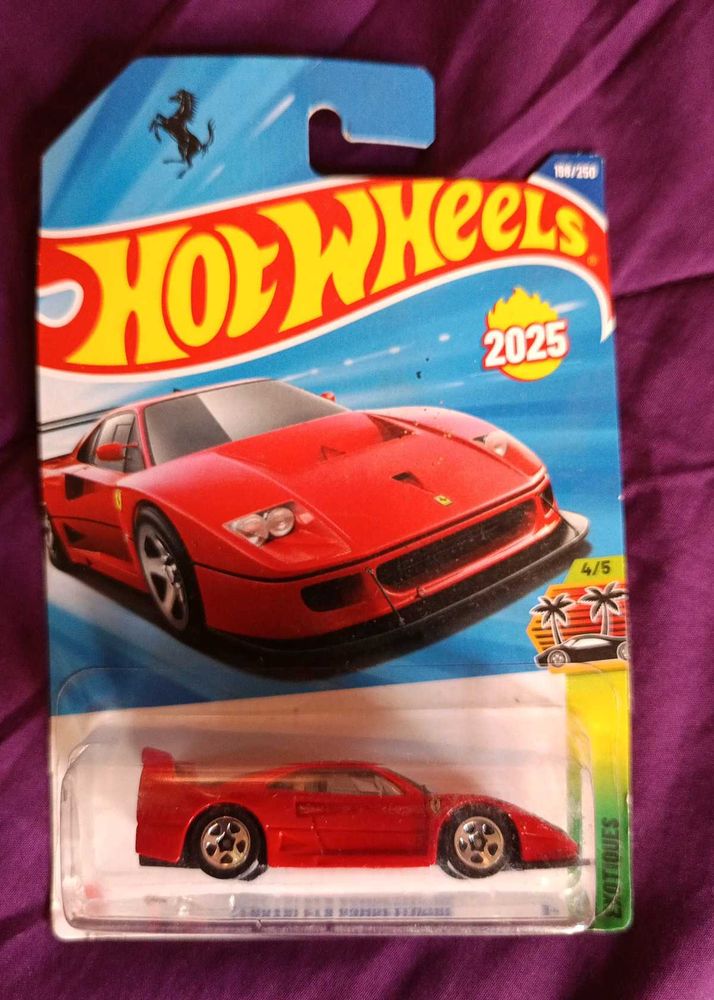 Baby & Kids > Toys & Games | Hot Wheels Ferrari F40 - Red | Freeup