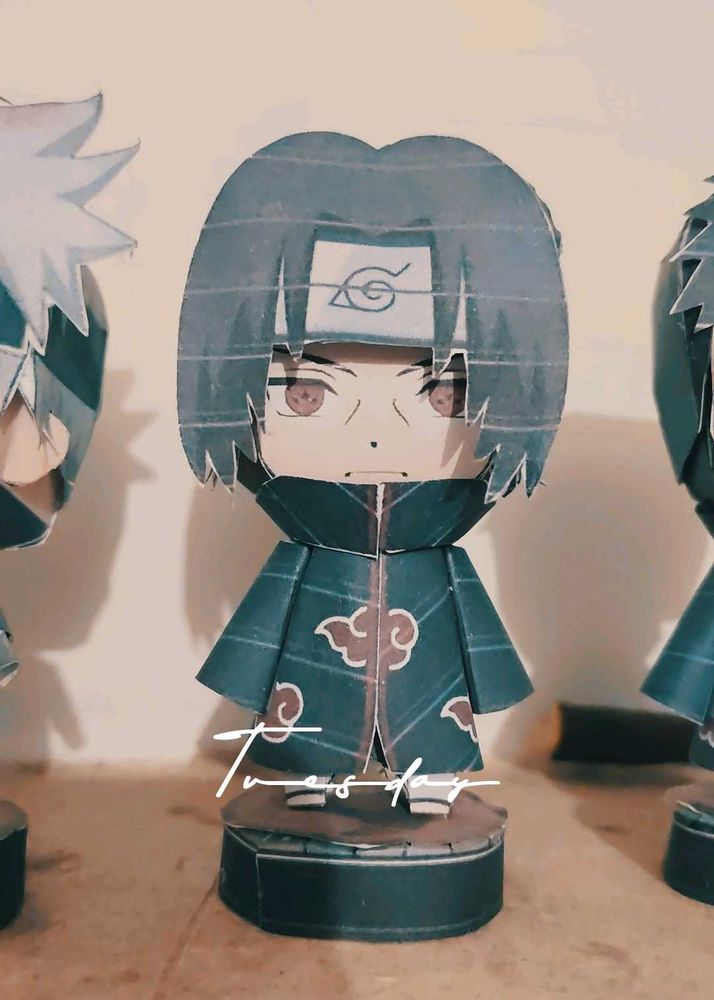 Baby & Kids > Toys & Games | Itachi Uchiha Papercraft Figurine | Freeup