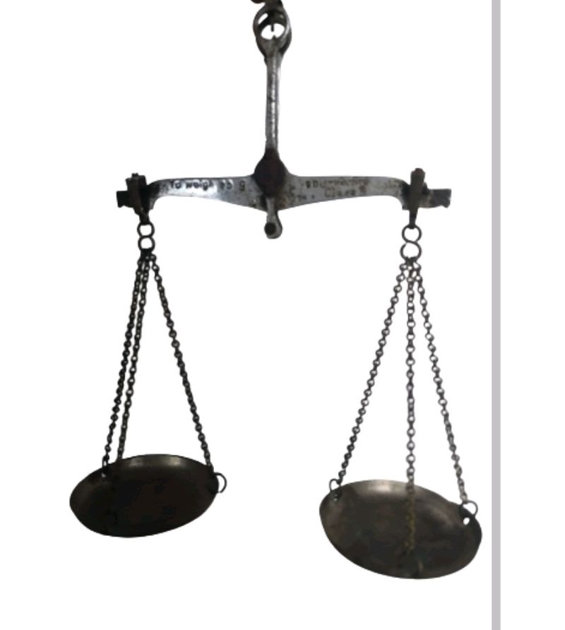 | Small Old Weighing Tharasu With Weight Capacity Of 20 Grams, A Slight ...