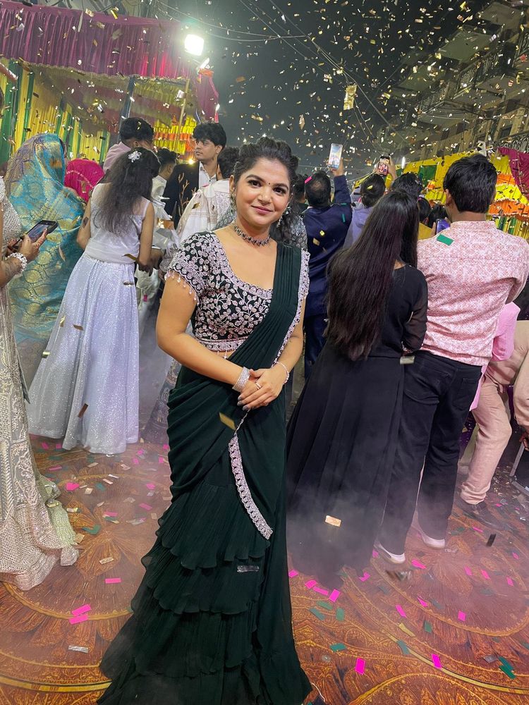 Women > Sarees | Beautiful 🤩 Sare | Freeup