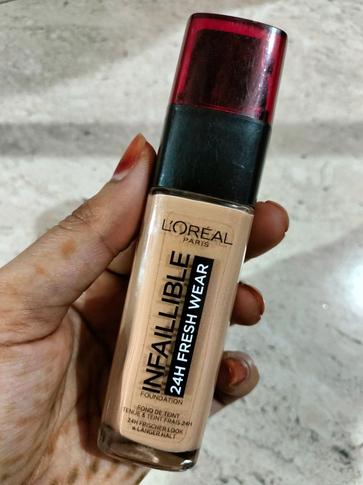 Beauty & Care > Foundation | Loreal Paris 24H Fresh Wear Foundation-230 | Freeup