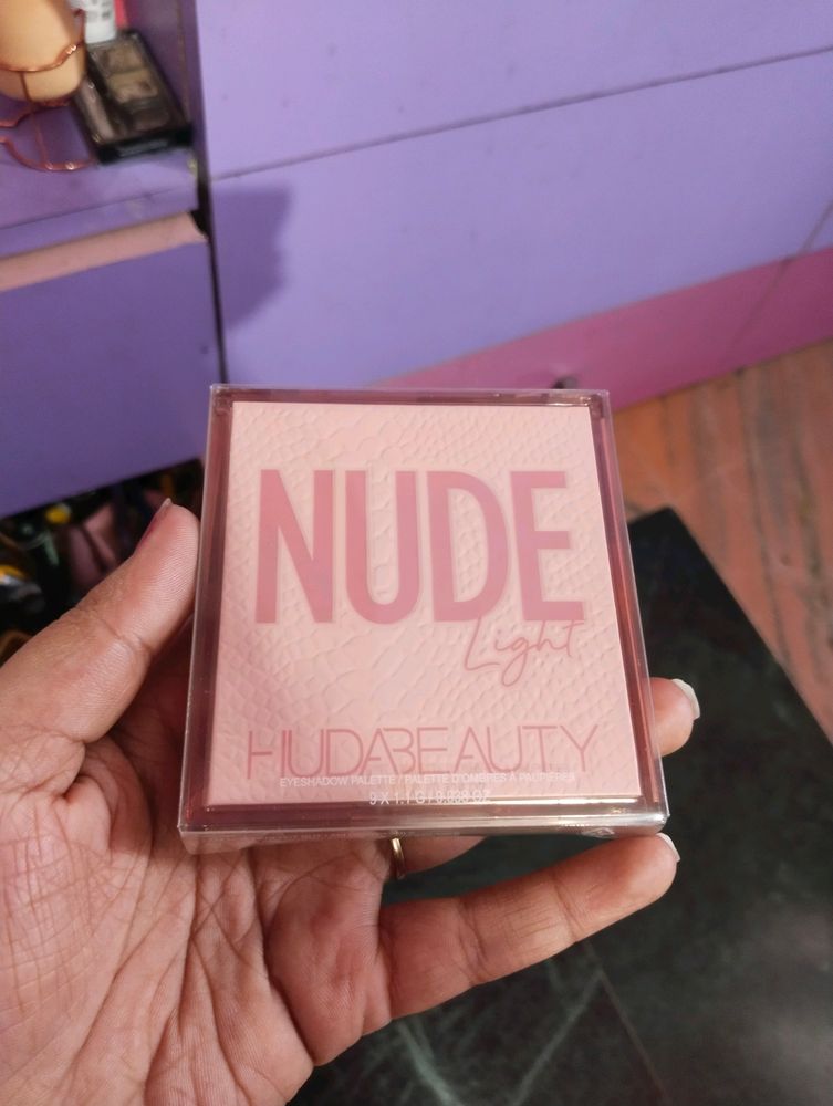 Beauty & Care > Eye Shadows | Huda Beauty Nude (Light) Eyeshadow ...