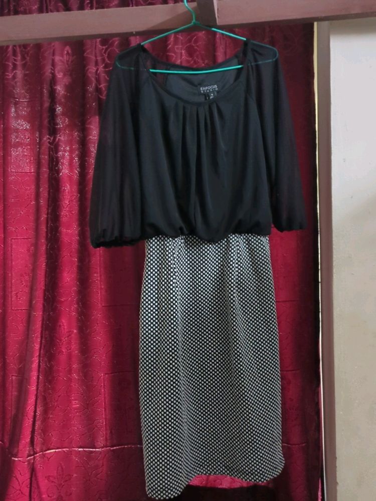 Women > Dresses | Body Cone Dress With Baloon Sleeves | Freeup