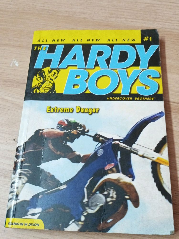 Books > Textbooks | The Hardy Boys Undercover Brothers Extreme Danger ...