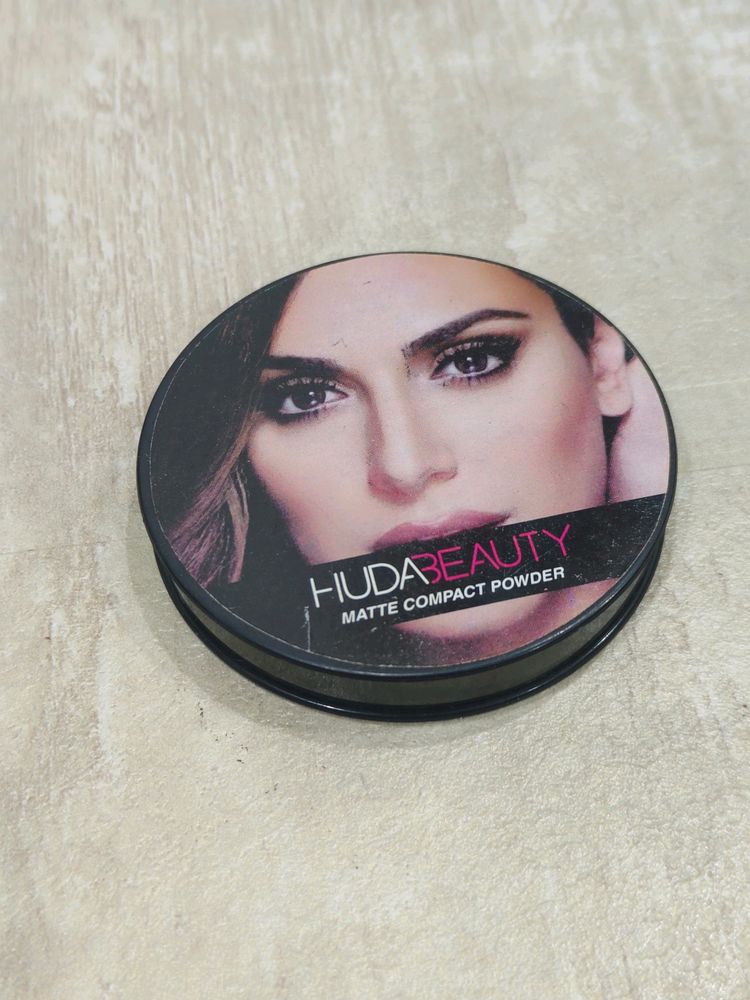 Beauty & Care > Compact | Huda beauty Matt Compact Powder | Freeup
