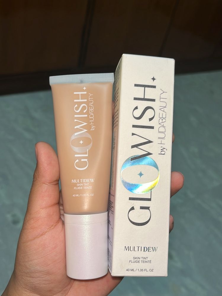 Beauty & Care > Foundation | Huda Glowish Skin Tint | Freeup