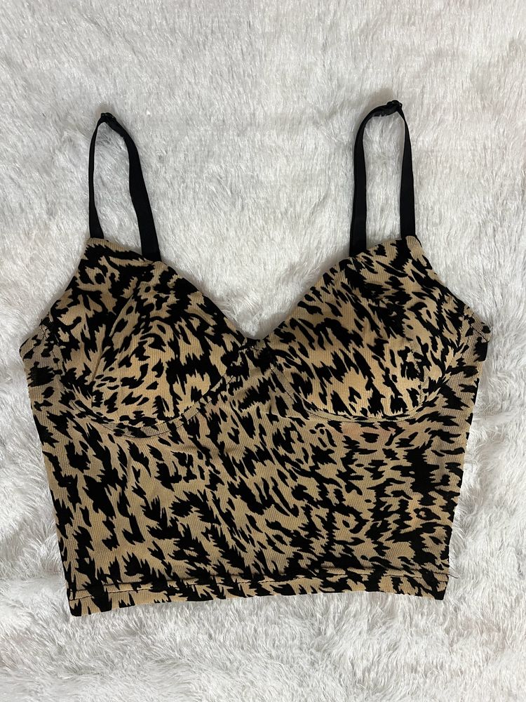 Women > Tops & Tunics | URBANIC CROP TOP | Freeup